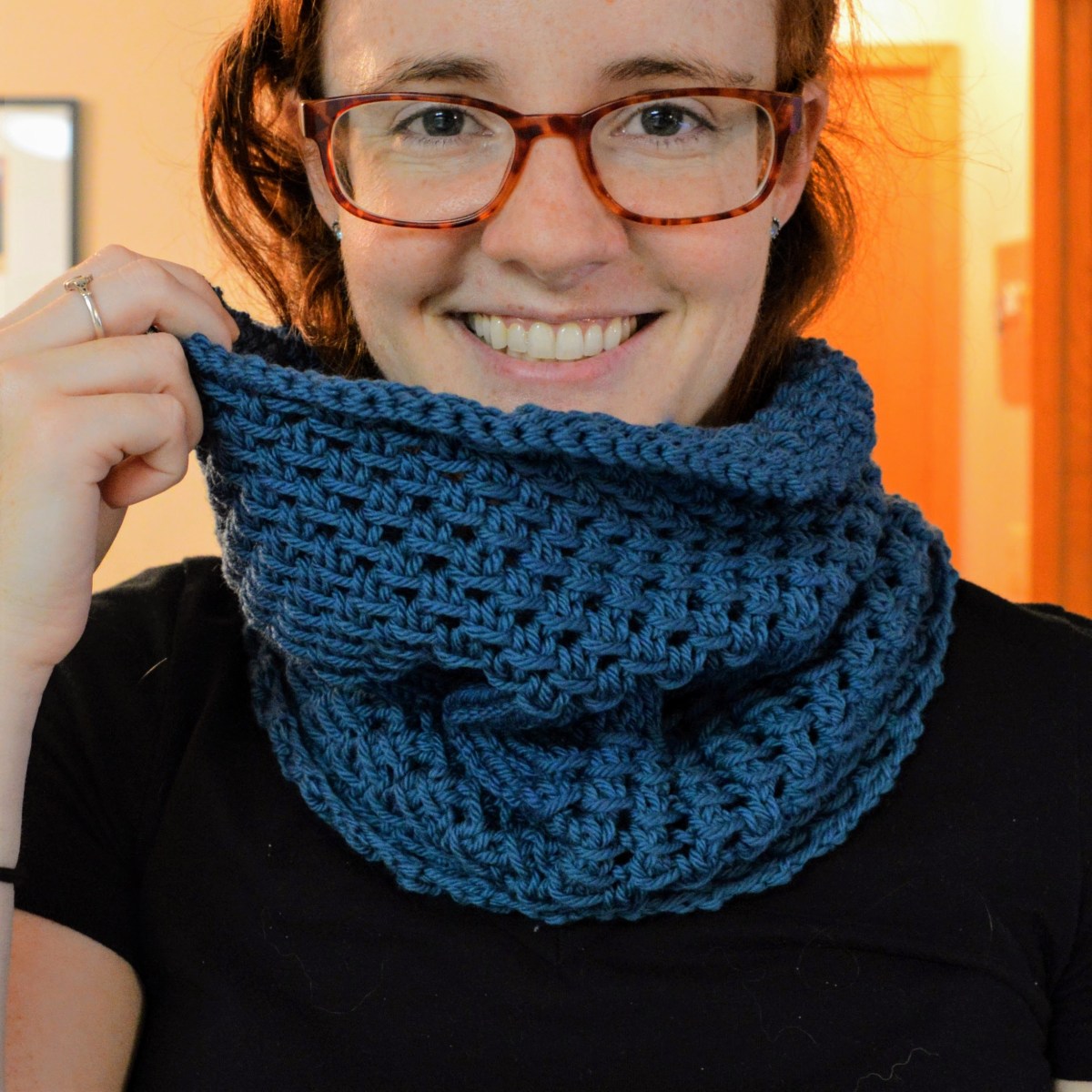 Irish Mesh Cowl – Knits For Women